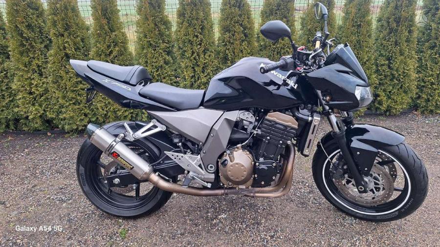 Melns Kawasaki Z 2005 Kauņa, ar dzinēja tilpumu 0.75 L un nobraukumu 42 tūkst. km par 2250 €, foto 1 vietnē AUTOMOTO.COM.LV