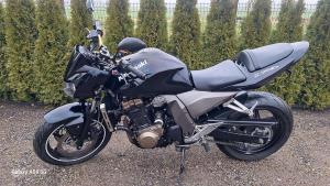 Melns Kawasaki Z 2005 Kauņa, ar dzinēja tilpumu 0.75 L un nobraukumu 42 tūkst. km par 2250 €, foto 5 vietnē AUTOMOTO.COM.LV