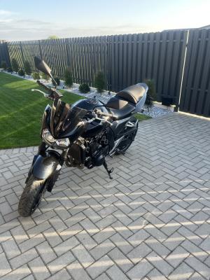 Черный Кавасаки Z 2005 в Паневежис, объемом двигателя 0.75 л и пробегом 43 тыс. км за 2100 €, фото 4 на AUTOMOTO.COM.LV