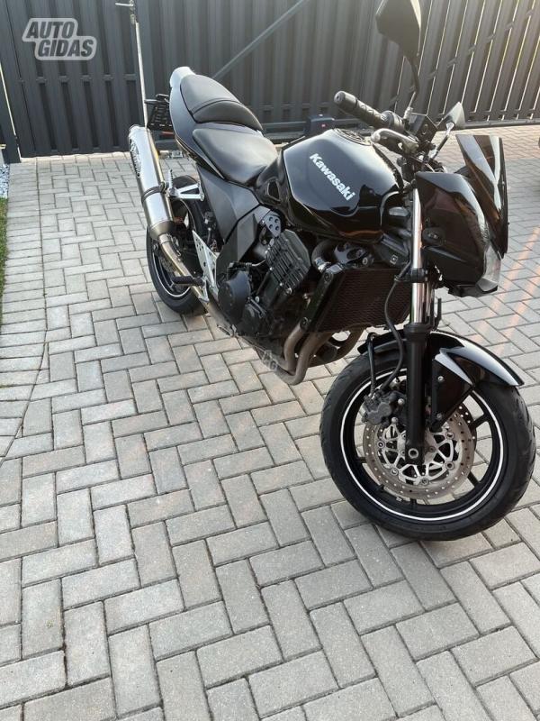 Melns Kawasaki Z 2005 Panevēža, ar dzinēja tilpumu 0.75 L un nobraukumu 43 tūkst. km par 2100 €, foto 5 vietnē AUTOMOTO.COM.LV