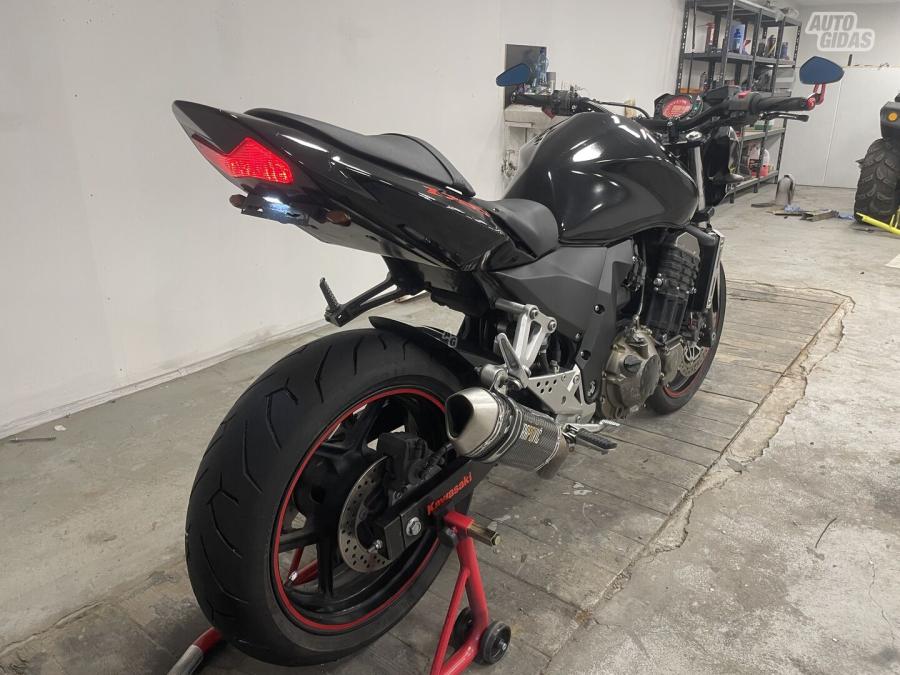 Black Kawasaki Z 2005 in Siauliai, with an engine capacity of 0.75 L and mileage of 50 thousand km for 2300 €, photo 5 on AUTOMOTO.COM.LV