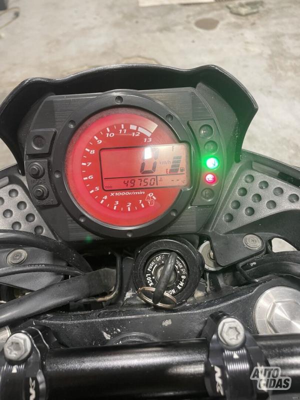 Black Kawasaki Z 2005 in Siauliai, with an engine capacity of 0.75 L and mileage of 50 thousand km for 2300 €, photo 6 on AUTOMOTO.COM.LV