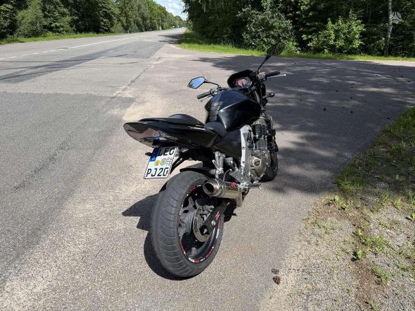 Melns Kawasaki Z 2005 Kauņa, ar dzinēja tilpumu 0.75 L un nobraukumu 36 tūkst. km par 2200 €, foto 5 vietnē AUTOMOTO.COM.LV