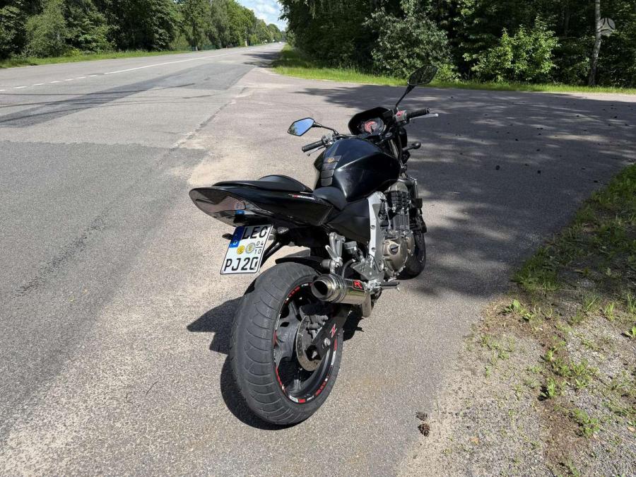 Melns Kawasaki Z 2005 Kauņa, ar dzinēja tilpumu 0.75 L un nobraukumu 36 tūkst. km par 2200 €, foto 6 vietnē AUTOMOTO.COM.LV