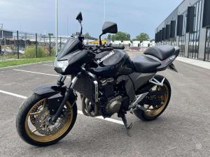 Черный Кавасаки Z 2005 в Каунас, объемом двигателя 0.75 л и пробегом 32 тыс. км за 2300 €, фото 5 на AUTOMOTO.COM.LV