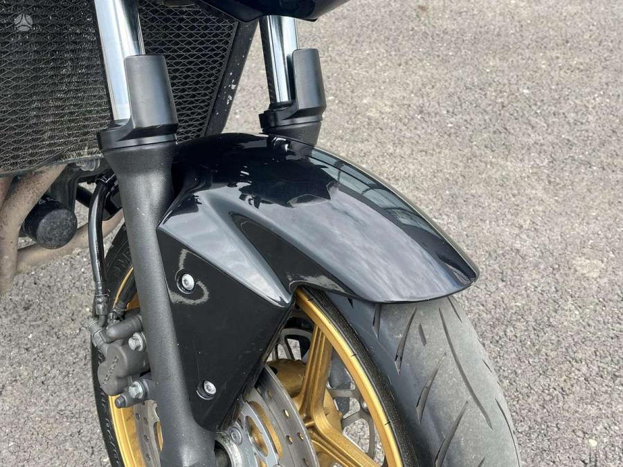 Черный Кавасаки Z 2005 в Каунас, объемом двигателя 0.75 л и пробегом 32 тыс. км за 2300 €, фото 6 на AUTOMOTO.COM.LV