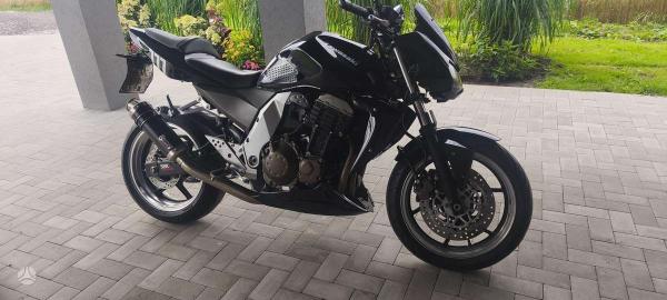 Черный Кавасаки Z 2005 в Пренай, объемом двигателя 0.75 л и пробегом 55 тыс. км за 2700 €, фото 1 на AUTOMOTO.COM.LV