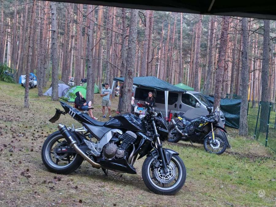 Черный Кавасаки Z 2005 в Пренай, объемом двигателя 0.75 л и пробегом 55 тыс. км за 2700 €, фото 11 на AUTOMOTO.COM.LV