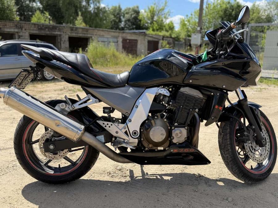 Melns Kawasaki Z 2005 Mažeikiai, ar dzinēja tilpumu 0.75 L un nobraukumu 49 tūkst. km par 2600 €, foto 3 vietnē AUTOMOTO.COM.LV