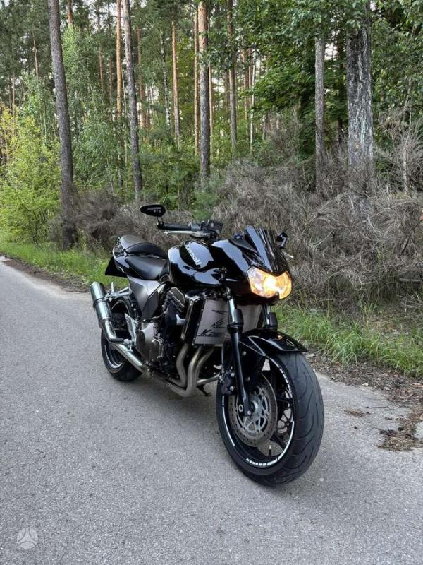 Черный Кавасаки Z 2005 в Друскининкай, объемом двигателя 0.75 л и пробегом 36 тыс. км за 3350 €, фото 1 на AUTOMOTO.COM.LV