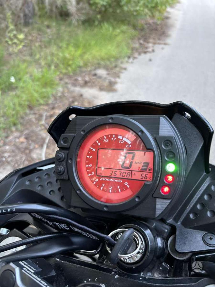 Melns Kawasaki Z 2005 Druskininkai, ar dzinēja tilpumu 0.75 L un nobraukumu 36 tūkst. km par 3350 €, foto 6 vietnē AUTOMOTO.COM.LV