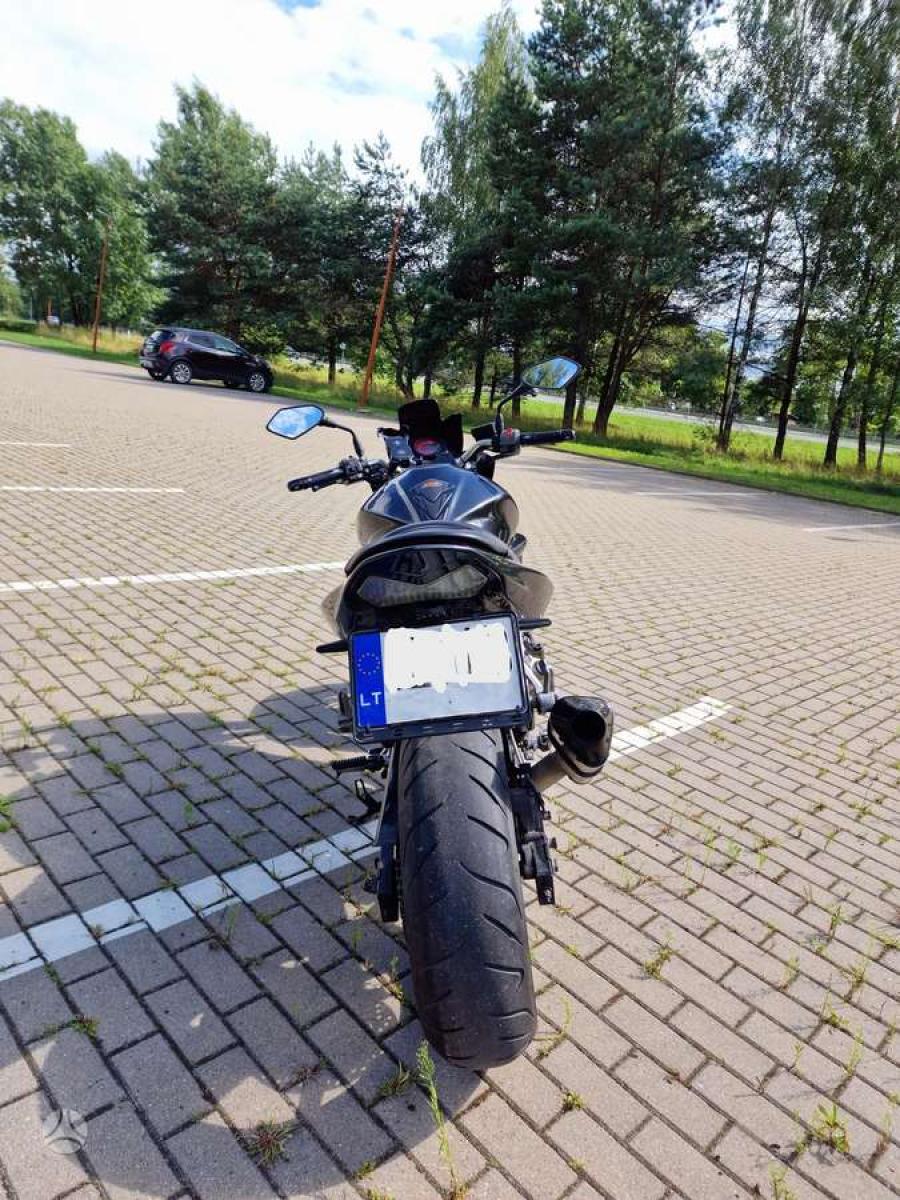 Black Kawasaki Z 2005 in Vilnius, with an engine capacity of 0.75 L and mileage of 58 thousand km for 2600 €, photo 8 on AUTOMOTO.COM.LV