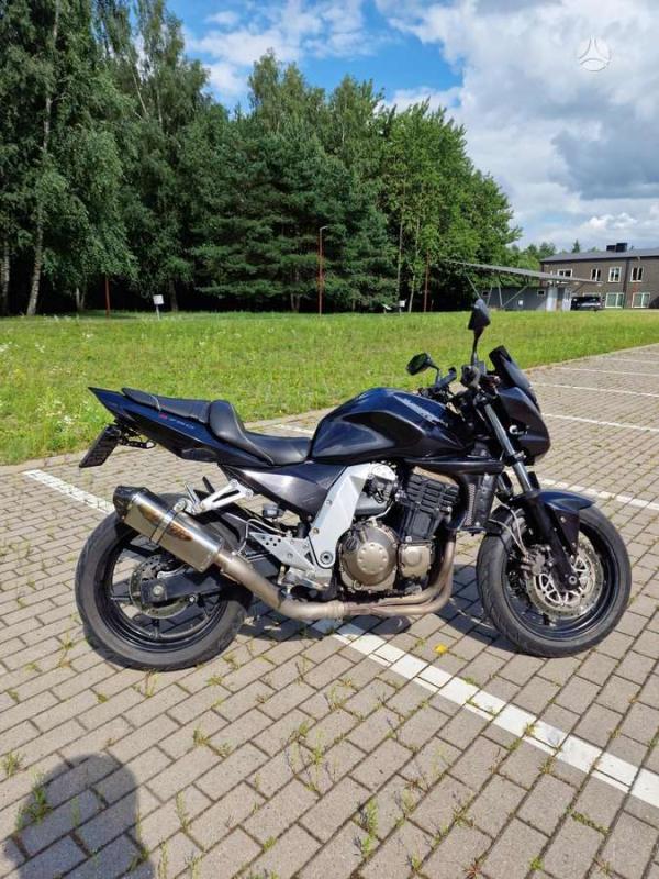 Black Kawasaki Z 2005 in Vilnius, with an engine capacity of 0.75 L and mileage of 58 thousand km for 2600 €, photo 9 on AUTOMOTO.COM.LV