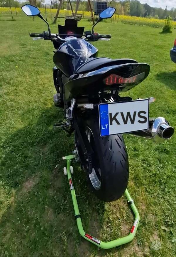 Black Kawasaki Z 2005 in Kelme, with an engine capacity of 0.75 L and mileage of 36 thousand km for 2500 €, photo 3 on AUTOMOTO.COM.LV