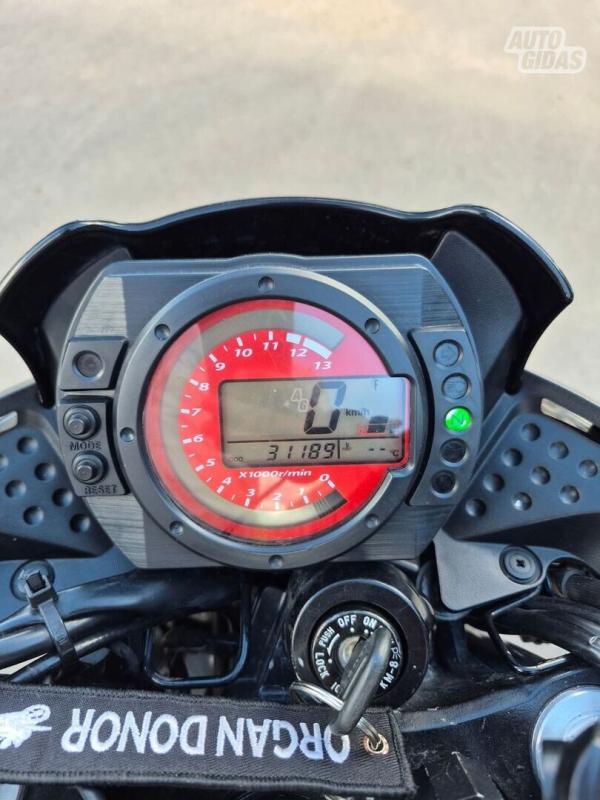 Melns Kawasaki Z 2005 Utena, ar dzinēja tilpumu 0.75 L un nobraukumu 32 tūkst. km par 1800 €, foto 3 vietnē AUTOMOTO.COM.LV