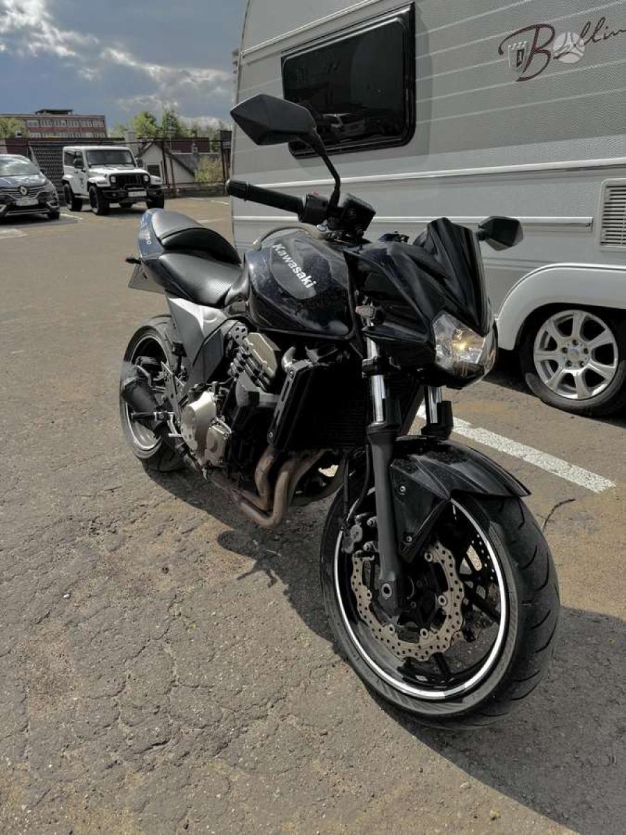 Melns Kawasaki Z 2006 Kauņa, ar dzinēja tilpumu 0.75 L un nobraukumu 33 tūkst. km par 2250 €, foto 3 vietnē AUTOMOTO.COM.LV