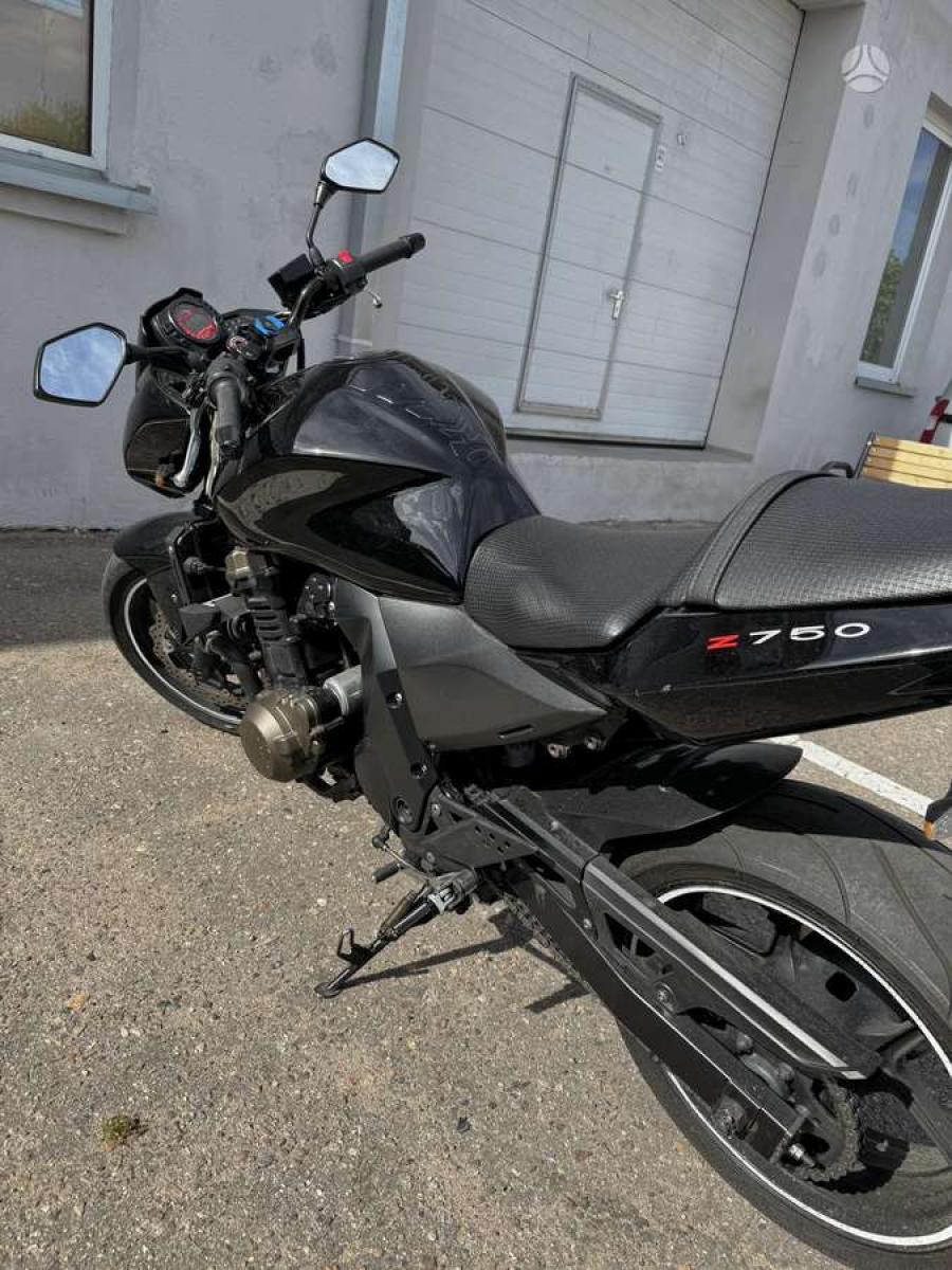 Melns Kawasaki Z 2006 Kauņa, ar dzinēja tilpumu 0.75 L un nobraukumu 33 tūkst. km par 2250 €, foto 9 vietnē AUTOMOTO.COM.LV