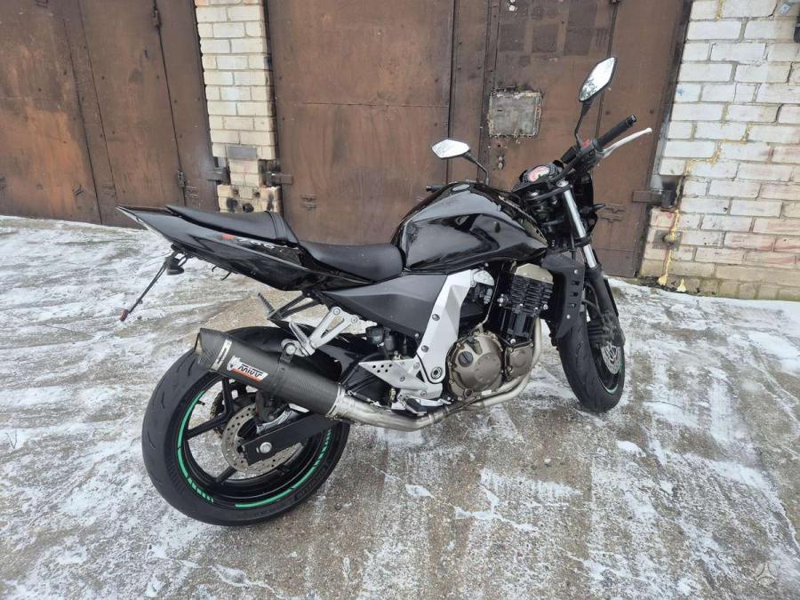 Melns Kawasaki Z 2006 Alīta, ar dzinēja tilpumu 0.75 L un nobraukumu 38 tūkst. km par 2890 €, foto 4 vietnē AUTOMOTO.COM.LV