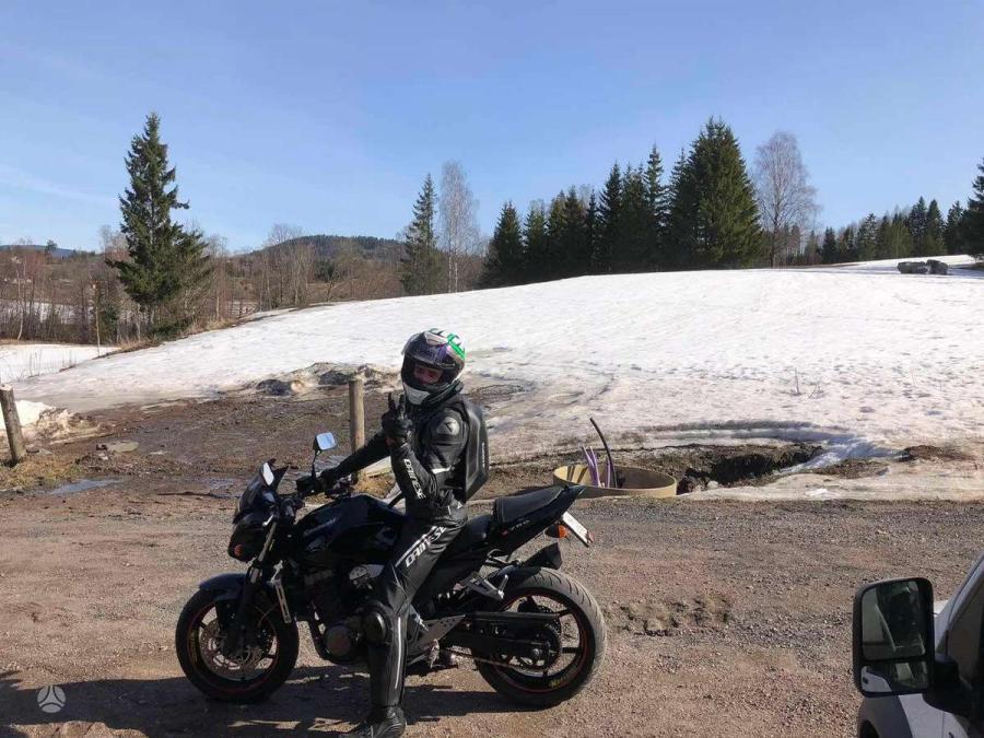 Melns Kawasaki Z 2006 Šauļi, ar dzinēja tilpumu 0.75 L un nobraukumu 59 tūkst. km par 3000 €, foto 13 vietnē AUTOMOTO.COM.LV