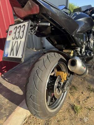 Черный Кавасаки Z 2006 в Ширвинтос, объемом двигателя 1.00 л и пробегом 34 тыс. км за 4000 €, фото 5 на AUTOMOTO.COM.LV