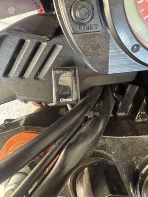 Черный Кавасаки Z 2006 в Ширвинтос, объемом двигателя 1.00 л и пробегом 34 тыс. км за 4000 €, фото 16 на AUTOMOTO.COM.LV