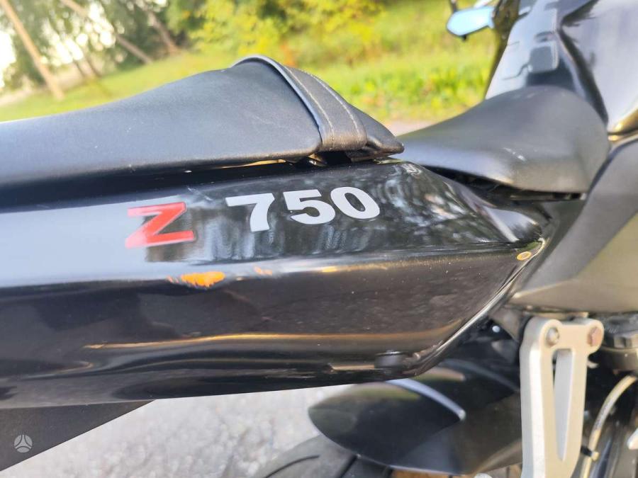 Black Kawasaki Z 2006 in Kedainiai, with an engine capacity of 0.75 L and mileage of 30 thousand km for 1850 €, photo 13 on AUTOMOTO.COM.LV