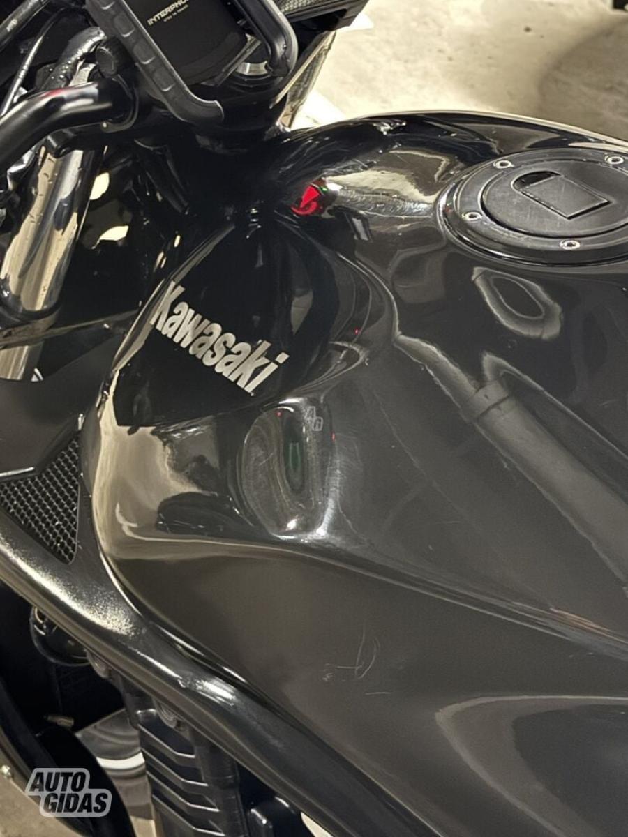 Black Kawasaki Z 2006 in Siauliai, with an engine capacity of 0.75 L and mileage of 30 thousand km for 3200 €, photo 7 on AUTOMOTO.COM.LV