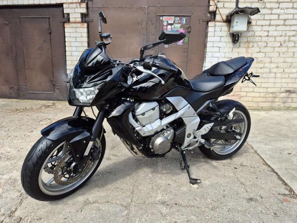 Черный Кавасаки Z 2007 в Алитус, объемом двигателя 0.75 л и пробегом 29 тыс. км за 3570 €, фото 2 на AUTOMOTO.COM.LV