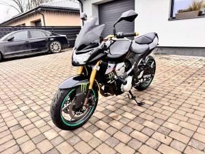 Melns Kawasaki Z 2007 Viļņa, ar dzinēja tilpumu 0.75 L un nobraukumu 29 tūkst. km par 2790 €, foto 4 vietnē AUTOMOTO.COM.LV