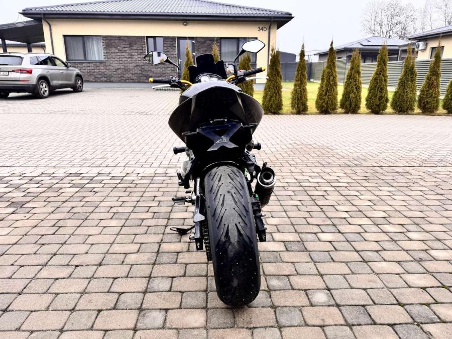 Melns Kawasaki Z 2007 Viļņa, ar dzinēja tilpumu 0.75 L un nobraukumu 29 tūkst. km par 2790 €, foto 7 vietnē AUTOMOTO.COM.LV