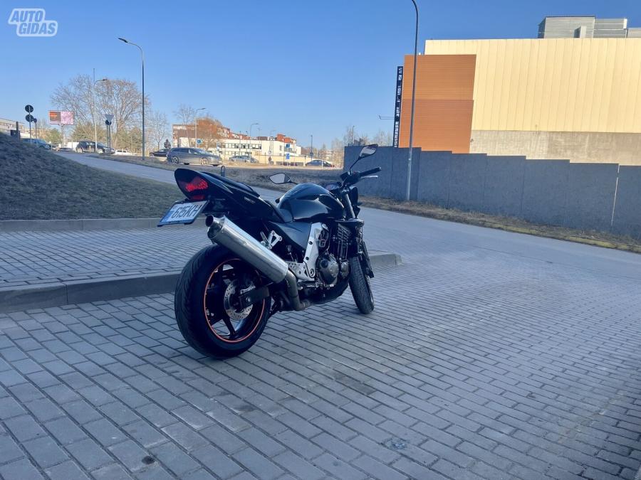 Melns Kawasaki Z 2007 Viļņa, ar dzinēja tilpumu 0.75 L un nobraukumu 43 tūkst. km par 2600 €, foto 3 vietnē AUTOMOTO.COM.LV