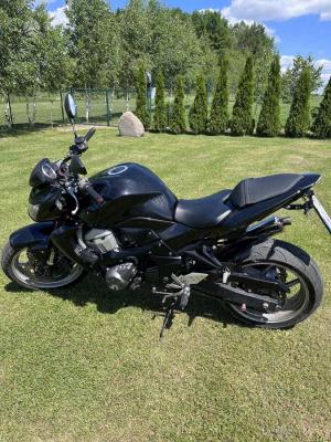 Melns Kawasaki Z 2007 Viļņa, ar dzinēja tilpumu 0.75 L un nobraukumu 41 tūkst. km par 2999 €, foto 7 vietnē AUTOMOTO.COM.LV