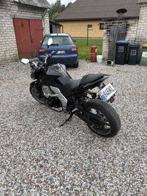 Melns Kawasaki Z 2007 Jurbarkas, ar dzinēja tilpumu 0.75 L un nobraukumu 39 tūkst. km par 2550 €, foto 4 vietnē AUTOMOTO.COM.LV