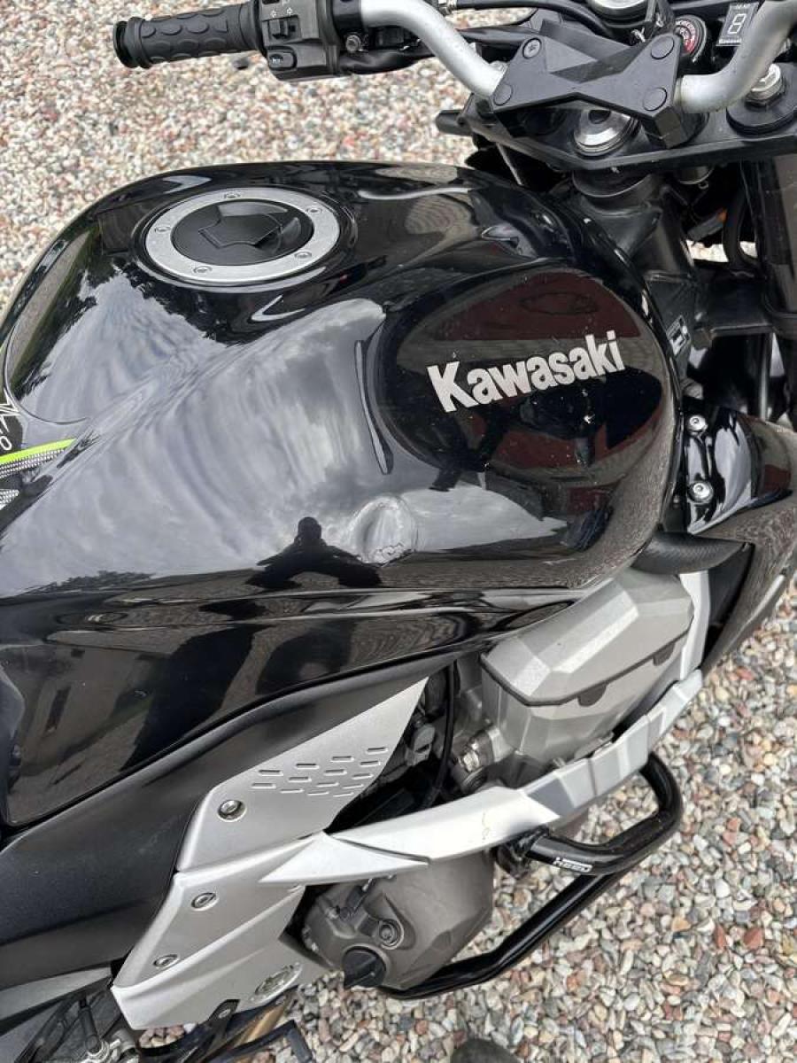 Melns Kawasaki Z 2007 Jurbarkas, ar dzinēja tilpumu 0.75 L un nobraukumu 39 tūkst. km par 2550 €, foto 6 vietnē AUTOMOTO.COM.LV