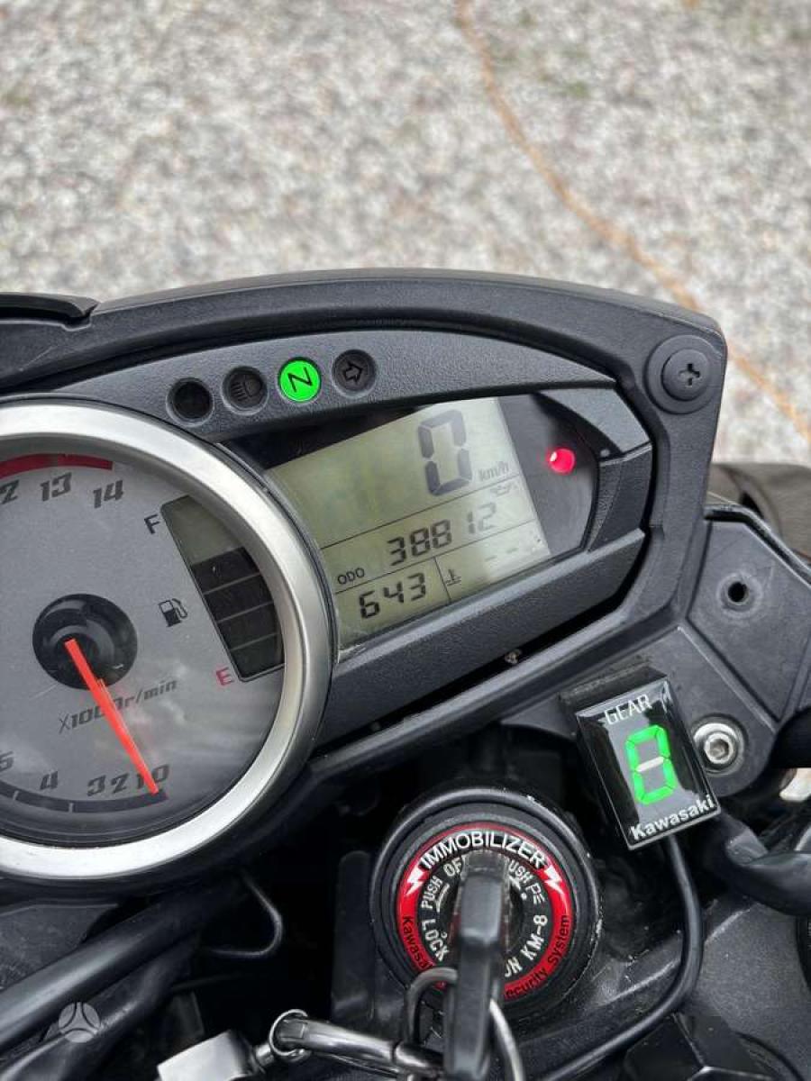 Melns Kawasaki Z 2007 Jurbarkas, ar dzinēja tilpumu 0.75 L un nobraukumu 39 tūkst. km par 2550 €, foto 8 vietnē AUTOMOTO.COM.LV