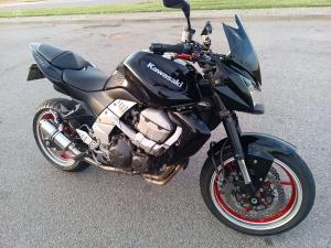 Black Kawasaki Z 2007 in Klaipeda, with an engine capacity of 0.75 L and mileage of 59 thousand km for 2900 €, photo 6 on AUTOMOTO.COM.LV