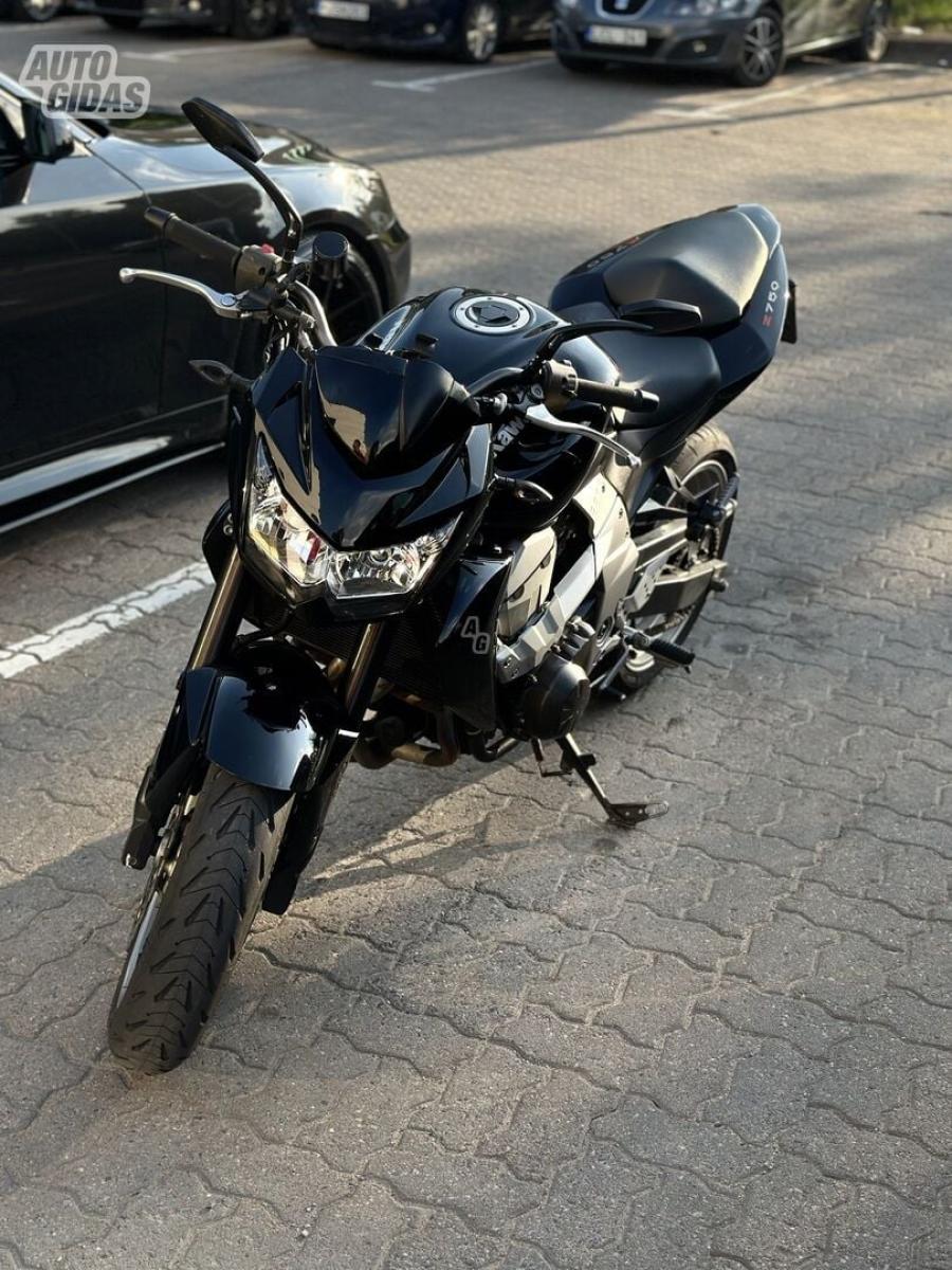 Black Kawasaki Z 2007 in Vilnius, with an engine capacity of 0.75 L and mileage of 43 thousand km for 3100 €, photo 1 on AUTOMOTO.COM.LV