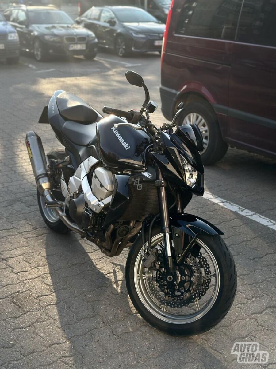 Black Kawasaki Z 2007 in Vilnius, with an engine capacity of 0.75 L and mileage of 43 thousand km for 3100 €, photo 3 on AUTOMOTO.COM.LV