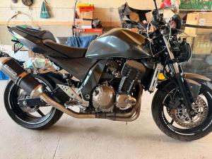 Black Kawasaki Z 2007 in Siauliai, with an engine capacity of 0.75 L and mileage of 22 thousand km for 1500 €, photo  on AUTOMOTO.COM.LV