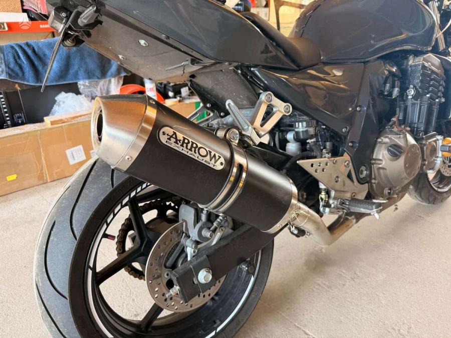 Black Kawasaki Z 2007 in Siauliai, with an engine capacity of 0.75 L and mileage of 22 thousand km for 1500 €, photo 10 on AUTOMOTO.COM.LV