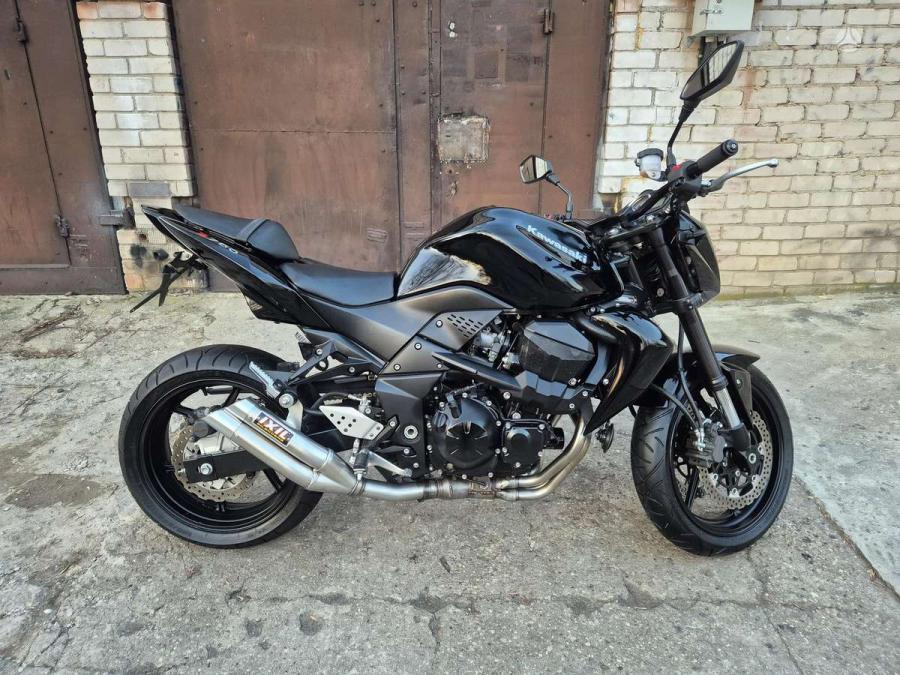 Black Kawasaki Z 2007 in Alytus, with an engine capacity of 0.75 L and mileage of 35 thousand km for 3660 €, photo 7 on AUTOMOTO.COM.LV