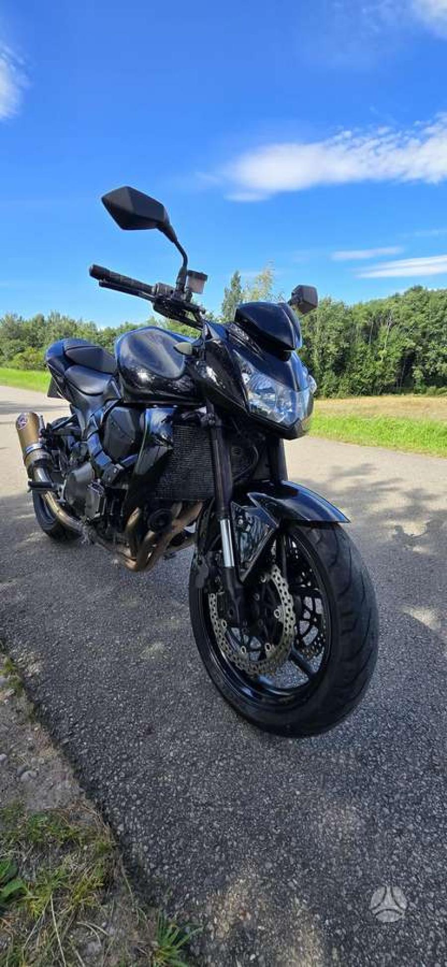 Black Kawasaki Z 2007 in Telschi, with an engine capacity of 0.75 L and mileage of 56 thousand km for 3750 €, photo 1 on AUTOMOTO.COM.LV