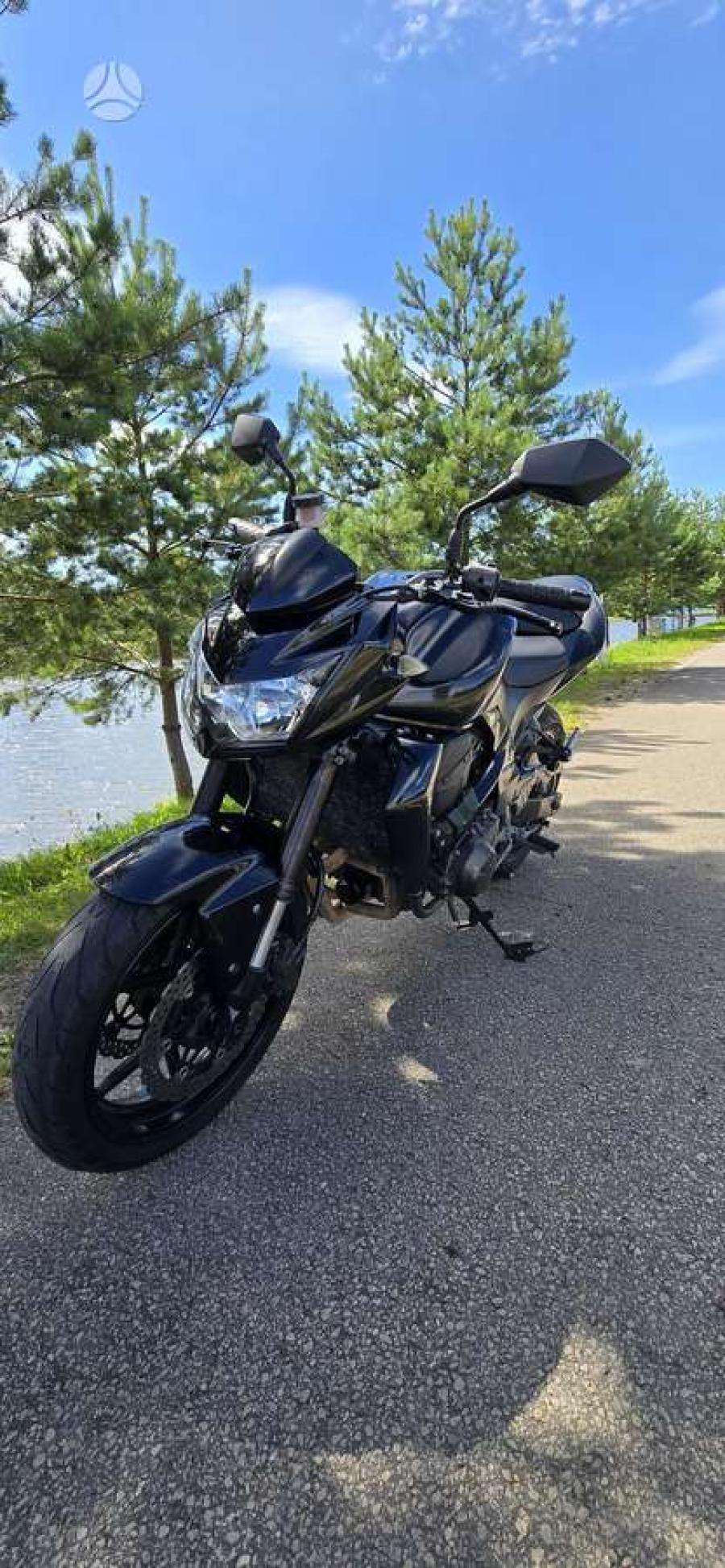 Black Kawasaki Z 2007 in Telschi, with an engine capacity of 0.75 L and mileage of 56 thousand km for 3750 €, photo 4 on AUTOMOTO.COM.LV