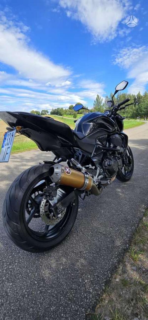 Black Kawasaki Z 2007 in Telschi, with an engine capacity of 0.75 L and mileage of 56 thousand km for 3750 €, photo 4 on AUTOMOTO.COM.LV