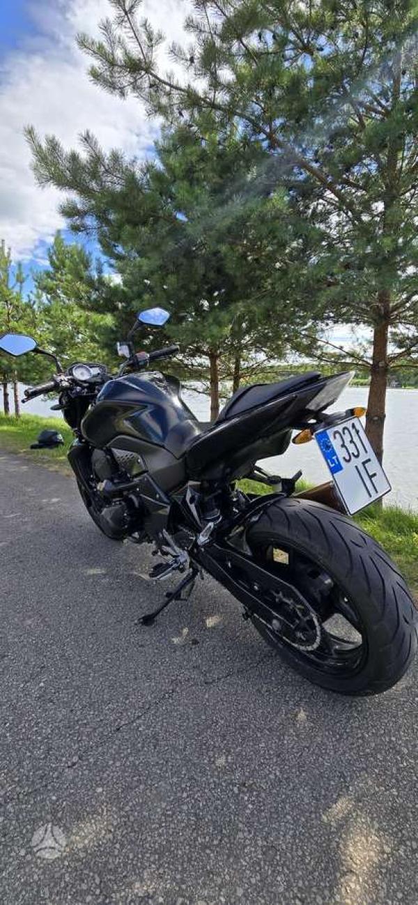 Black Kawasaki Z 2007 in Telschi, with an engine capacity of 0.75 L and mileage of 56 thousand km for 3750 €, photo 5 on AUTOMOTO.COM.LV