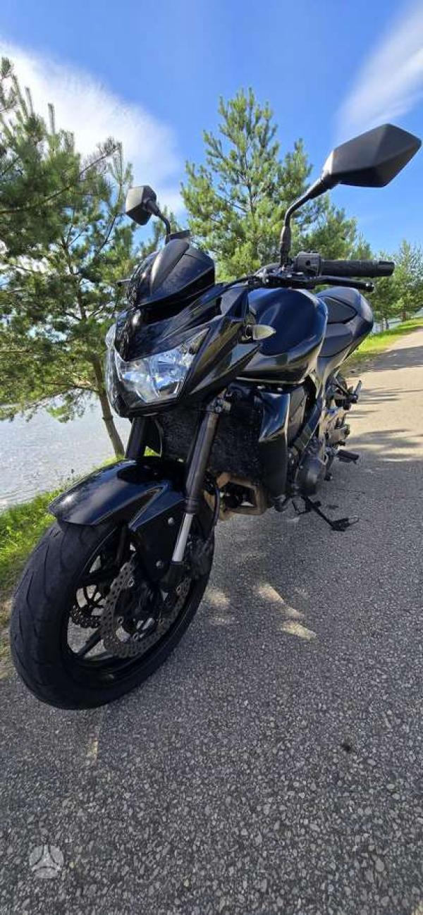 Black Kawasaki Z 2007 in Telschi, with an engine capacity of 0.75 L and mileage of 56 thousand km for 3750 €, photo 9 on AUTOMOTO.COM.LV