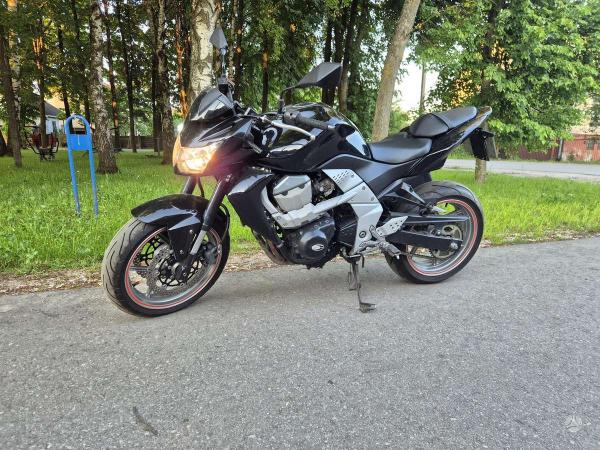 Black Kawasaki Z 2007 in Kaunas, with an engine capacity of 0.75 L and mileage of 30 thousand km for 3050 €, photo 1 on AUTOMOTO.COM.LV