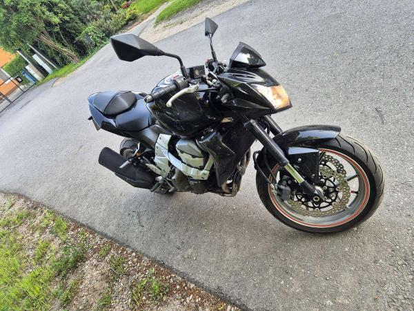 Black Kawasaki Z 2007 in Kaunas, with an engine capacity of 0.75 L and mileage of 30 thousand km for 3050 €, photo 4 on AUTOMOTO.COM.LV