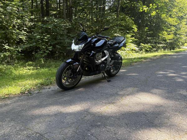 Black Kawasaki Z 2007 in Kaisiadorys, with an engine capacity of 0.75 L and mileage of 42 thousand km for 3550 €, photo 8 on AUTOMOTO.COM.LV