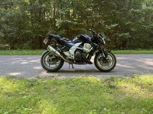 Black Kawasaki Z 2007 in Kaisiadorys, with an engine capacity of 0.75 L and mileage of 42 thousand km for 3550 €, photo 18 on AUTOMOTO.COM.LV